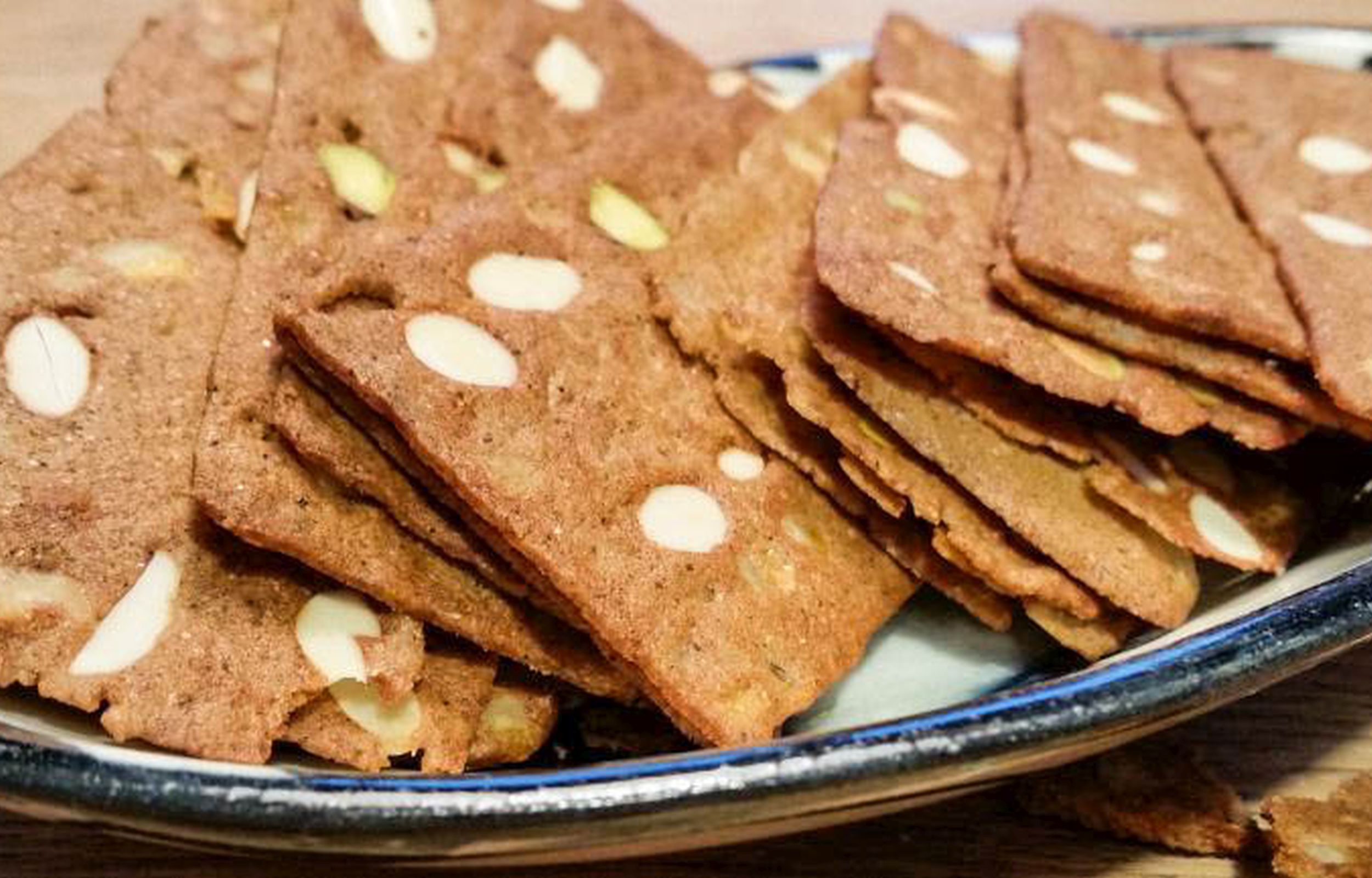 Blodsukkervenlige sprøde brunkager - KitchenTales